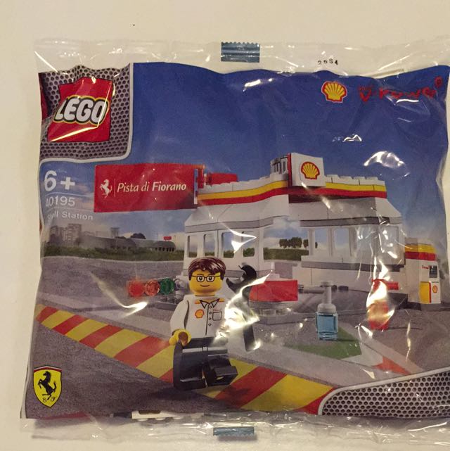 Shell Ferrari Ready Set Build Lego 2014 (Shell Station), Hobbies & Toys ...