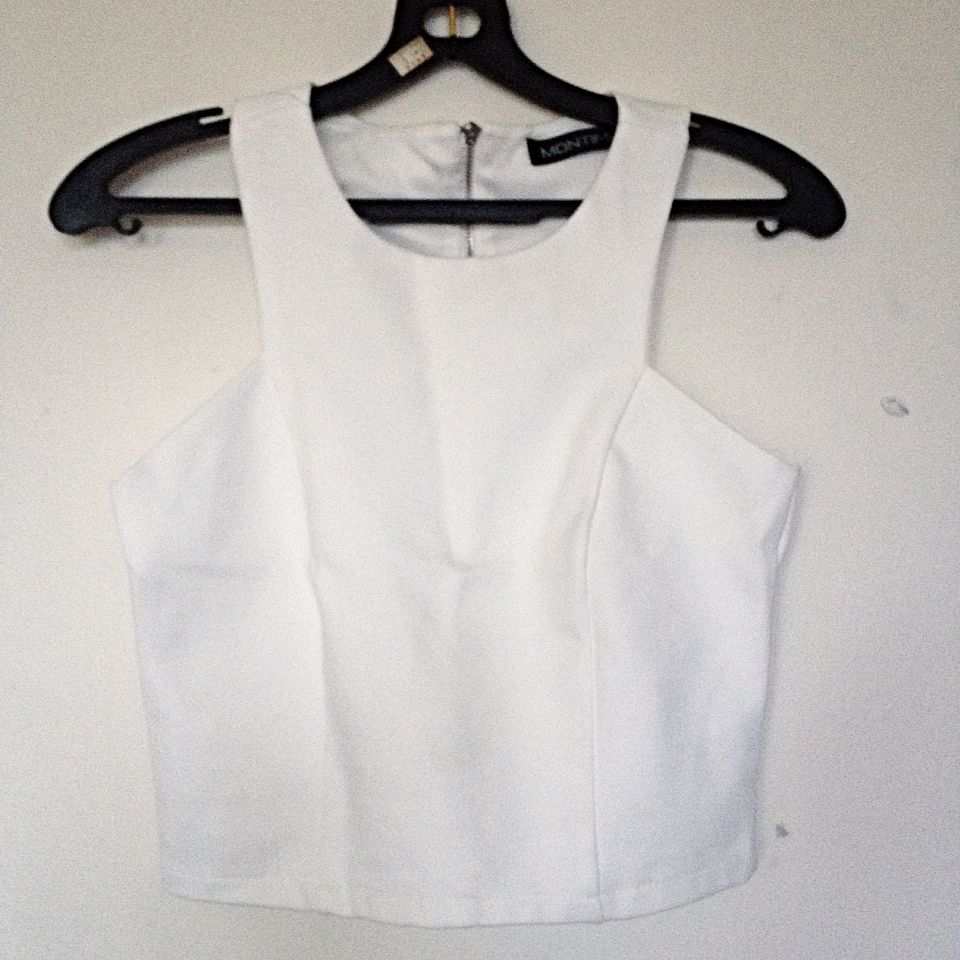 Structured Crop, Women's Fashion, Tops, Sleeveless on Carousell