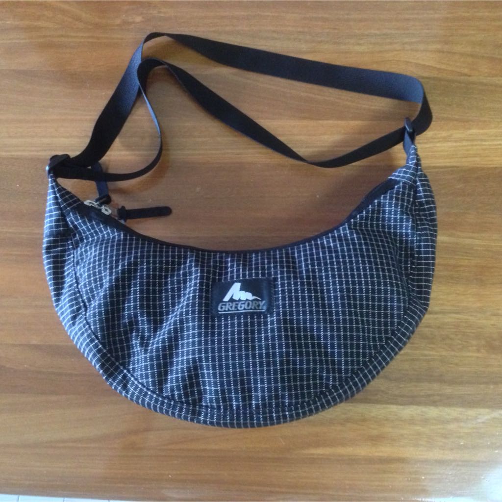 Used Gregory Spectra Laughing Bag, Men's Fashion, Bags, Belt bags ...