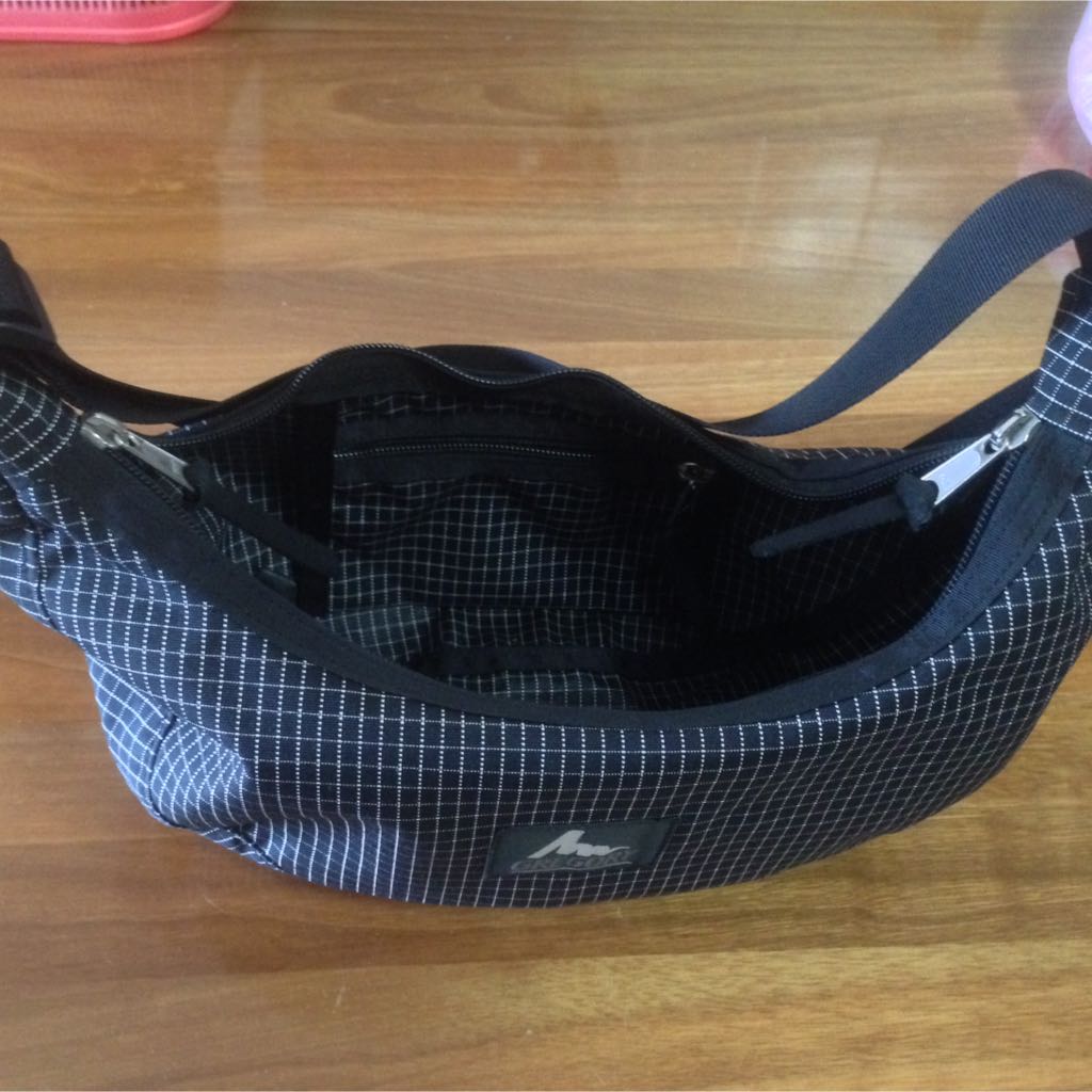 Used Gregory Spectra Laughing Bag, Men's Fashion, Bags, Belt bags ...