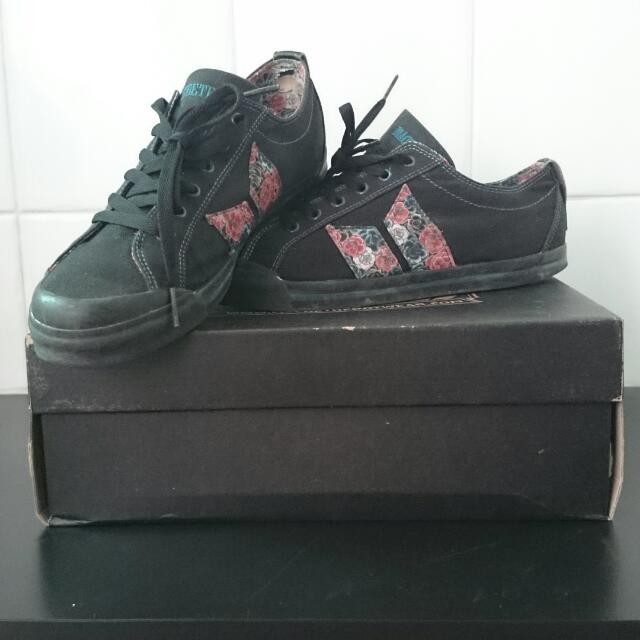 Macbeth Dan Smith Eliot, Men's Fashion, Footwear, Dress Shoes on Carousell