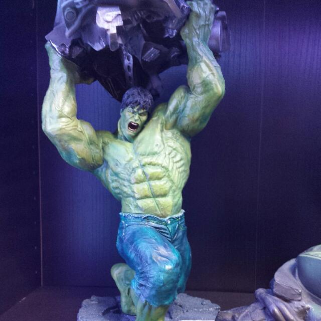 Kotobukiya 2008 Incredible Hulk vs Abomination Diorama Statues, Hobbies ...