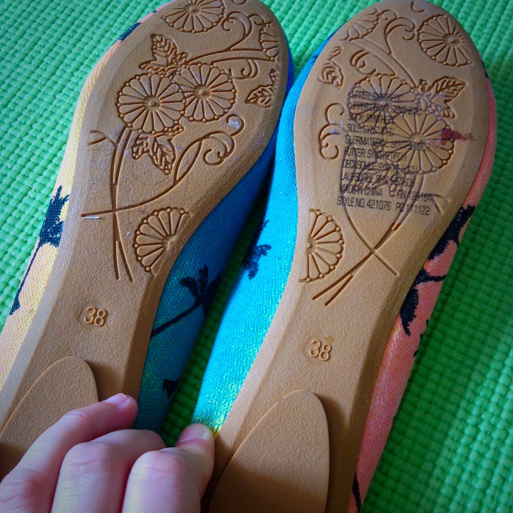 RUBI Flats, Women's Fashion, Footwear, Flats on Carousell