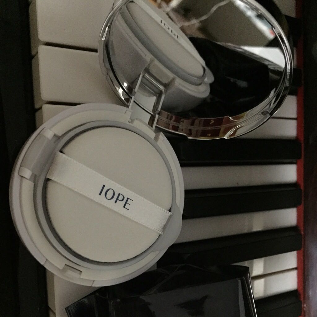 IOPE Air Cusion, Beauty & Personal Care, Face, Face Care on Carousell