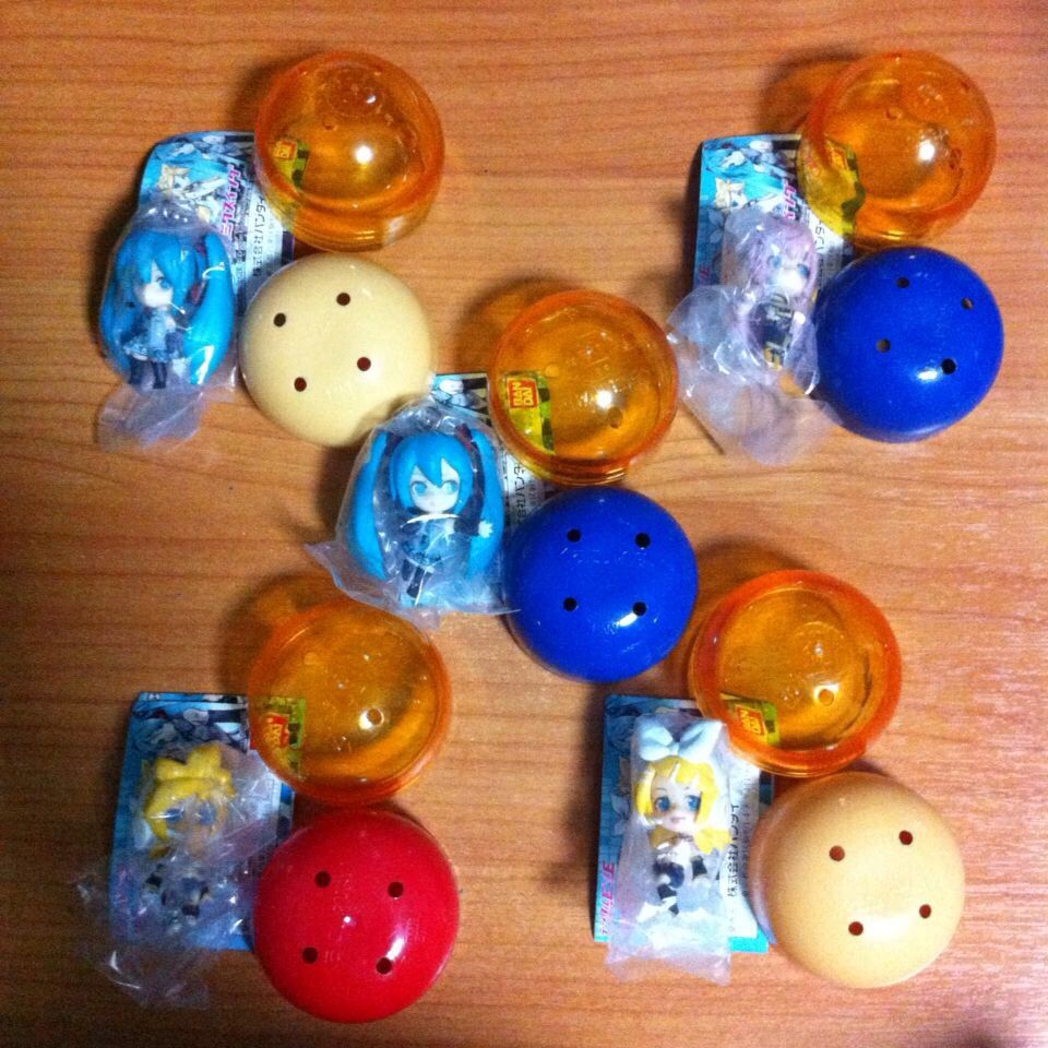 Vocaloid Gashapon Keychain Set, Hobbies & Toys, Memorabilia ...