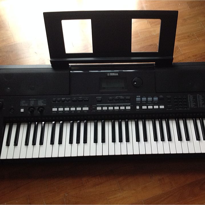 Yamaha Keyboard, Hobbies & Toys, Music & Media, Music Accessories on ...