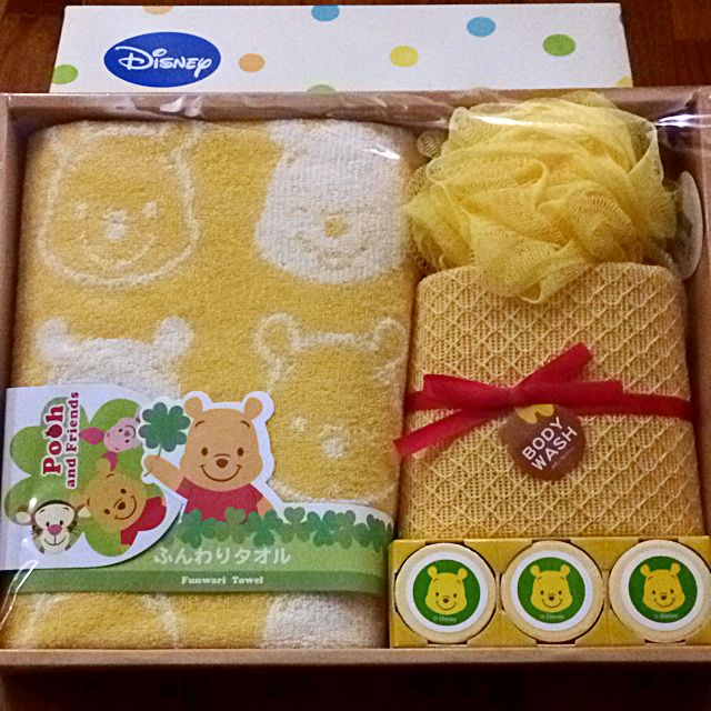 Winnie the Pooh Bathing Set, Babies & Kids, Babies & Kids Fashion on ...