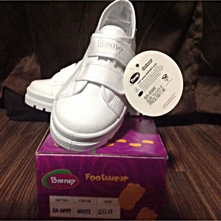 Barney White School Shoe, Babies & Kids, Babies & Kids Fashion on Carousell