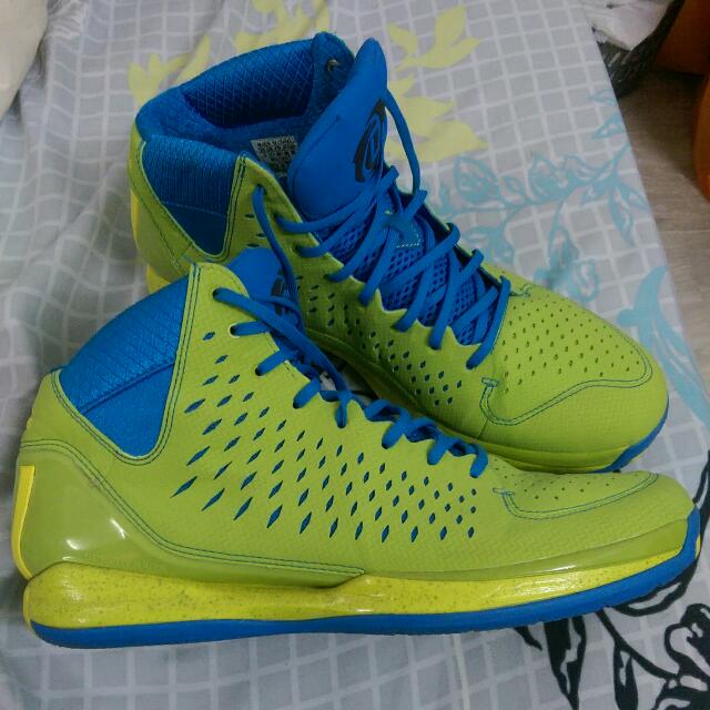DRose 3.0, Women's Fashion, Footwear, Sneakers on Carousell