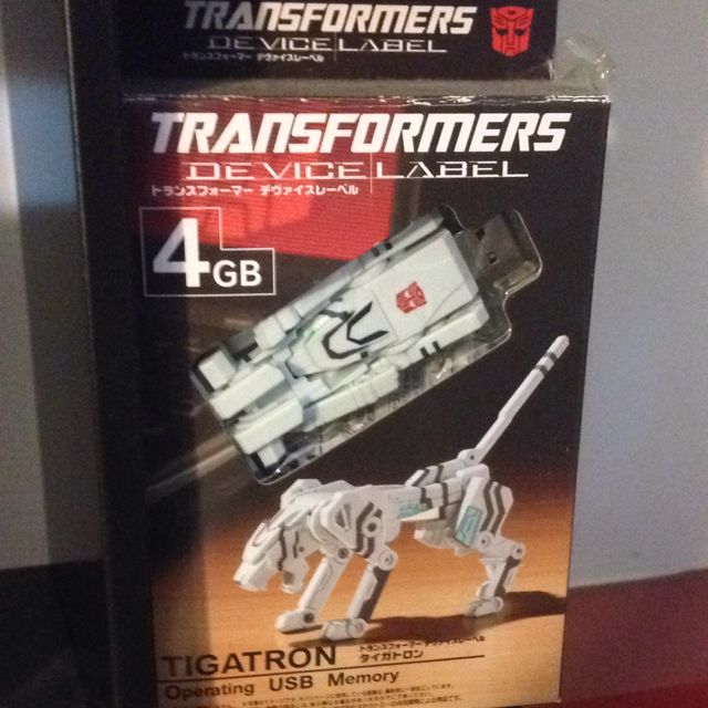 Transformers USB 4GB Thumbdrive, Computers & Tech, Parts & Accessories ...