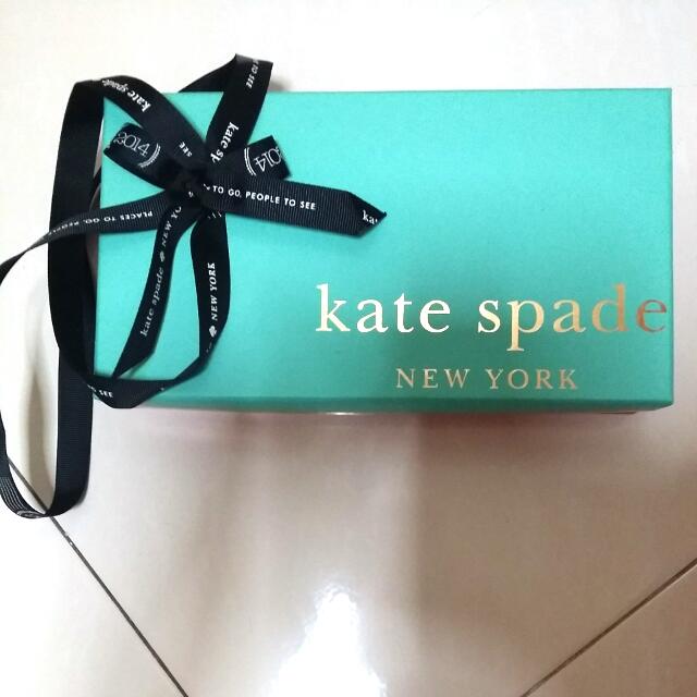 (Sold) Kate Spade Box With Ribbon , Women's Fashion, Jewelry ...