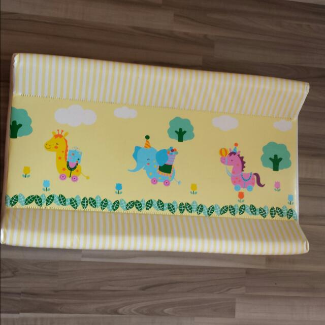 Diaper Changing Board, Babies & Kids, Bathing & Changing, Changing Mats ...