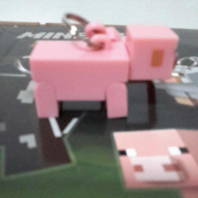 Minecraft Hanger Pig, Hobbies & Toys, Toys & Games on Carousell