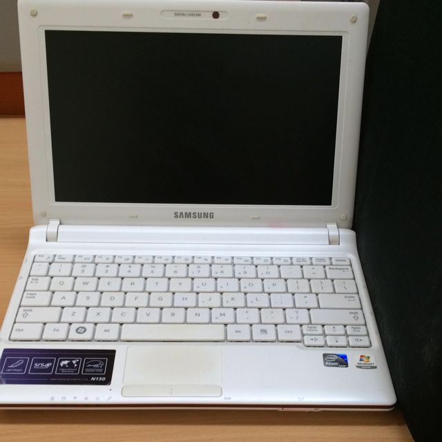 Samsung Netbook N150 Red/White Color., Computers & Tech, Parts ...