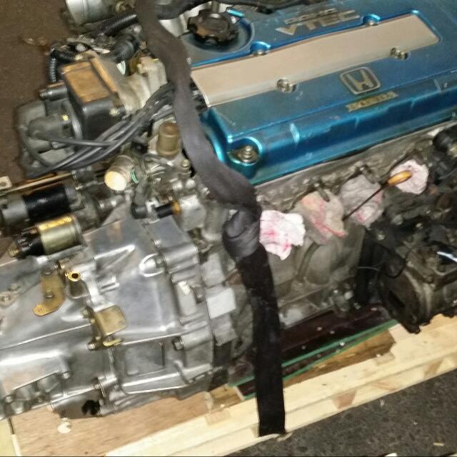 Honda B20 engine gearbox ecu B18C5 B16B K20A Type R DC2R EK9 EK4 EG6 ...