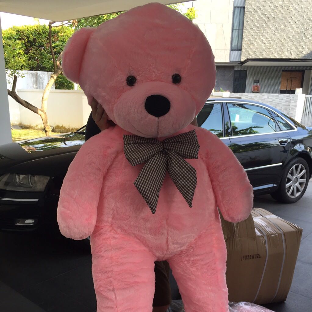 1.2M TALL TEDDY BEAR, Babies & Kids, Babies & Kids Fashion on Carousell
