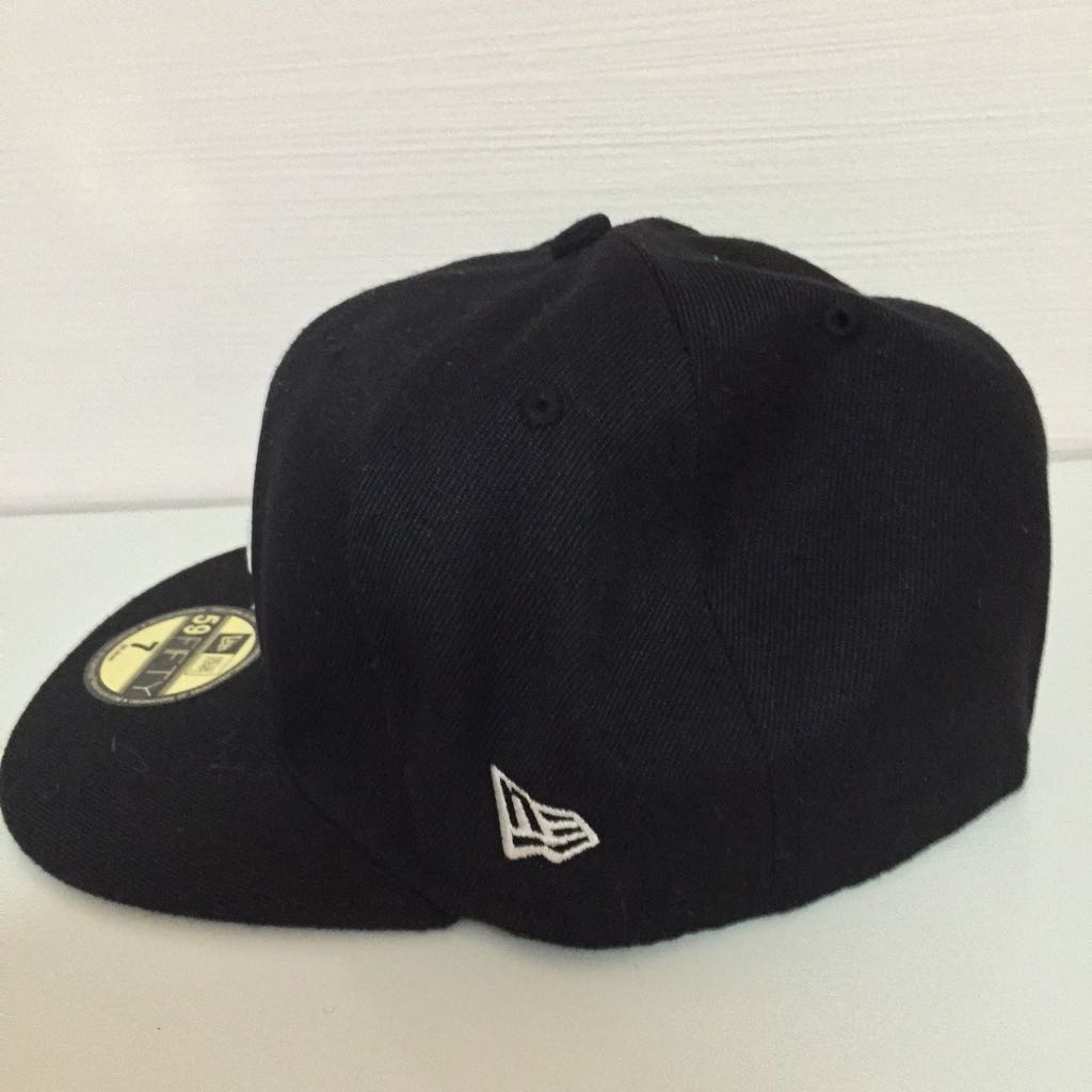 Pre-loved authentic New Era LA cap, Men's Fashion, Watches ...