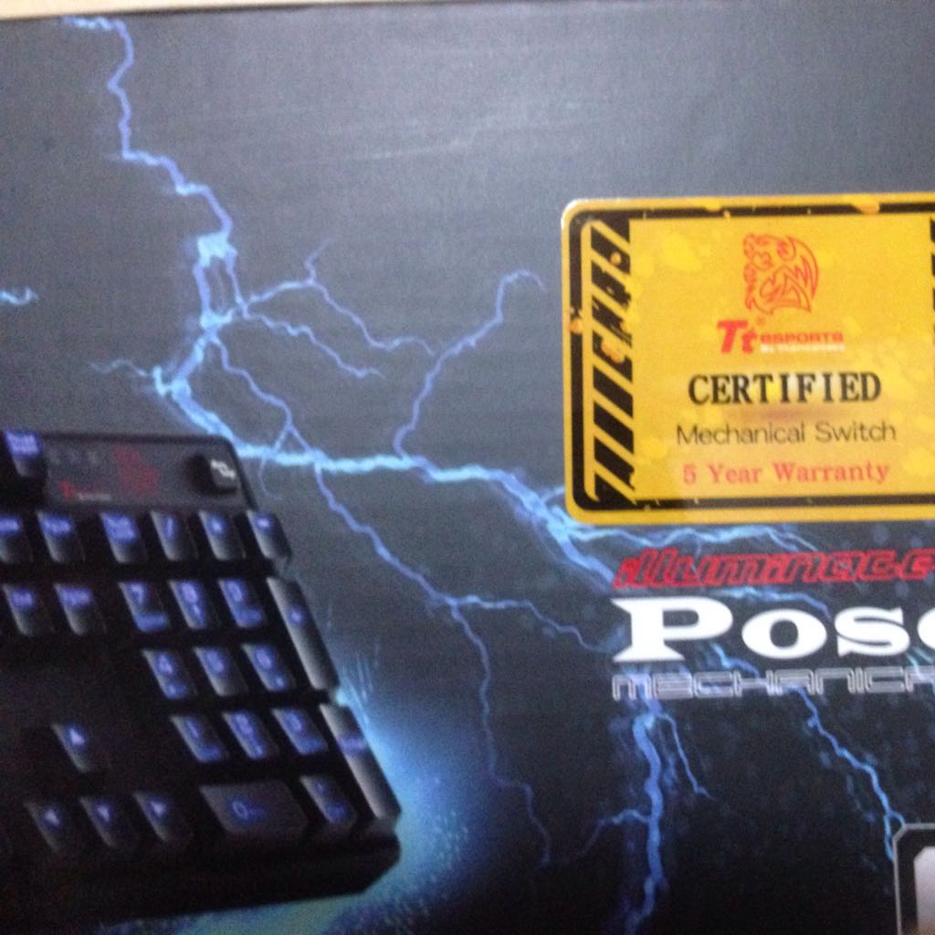 TTesports illuminated Poseidon Z mechanical gaming KeyBoard (Blue ...