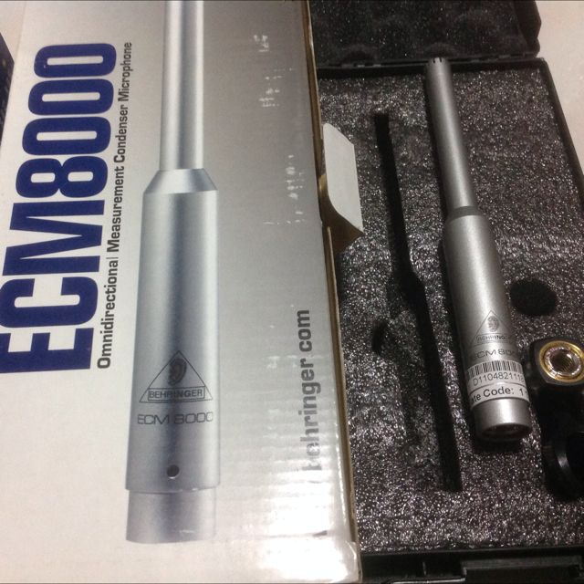 Behringer Ultracurve DEQ2496 with ECM8000 microphone, TV & Home ...