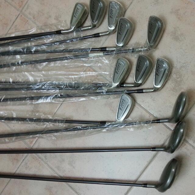 Super Eagle Golf Sets , Sports Equipment, Sports & Games, Golf on Carousell