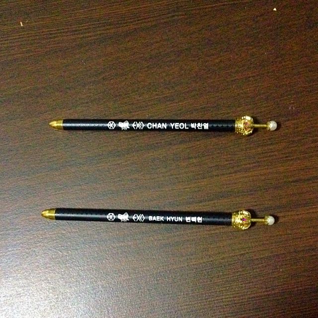 EXO Ballpoint Pen, Hobbies & Toys, Memorabilia & Collectibles, K-Wave ...