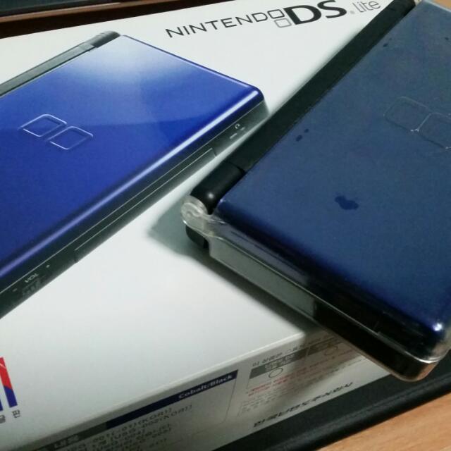 Ds Lite Blue With Black Base. +r4i With Games, Hobbies & Toys, Toys ...