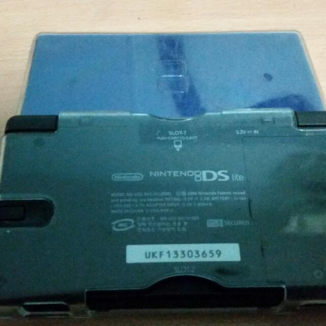 Ds Lite Blue With Black Base. +r4i With Games, Hobbies & Toys, Toys ...