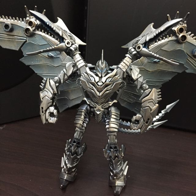 Transformers Deluxe Strafe Custom Repaint., Hobbies & Toys, Toys ...