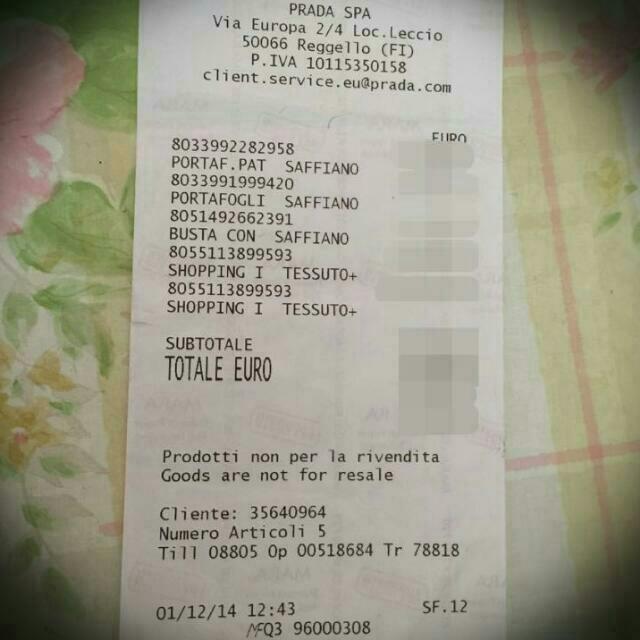 100% authentic prada pouch wallet 1/12/2014 my fren help me both from ...