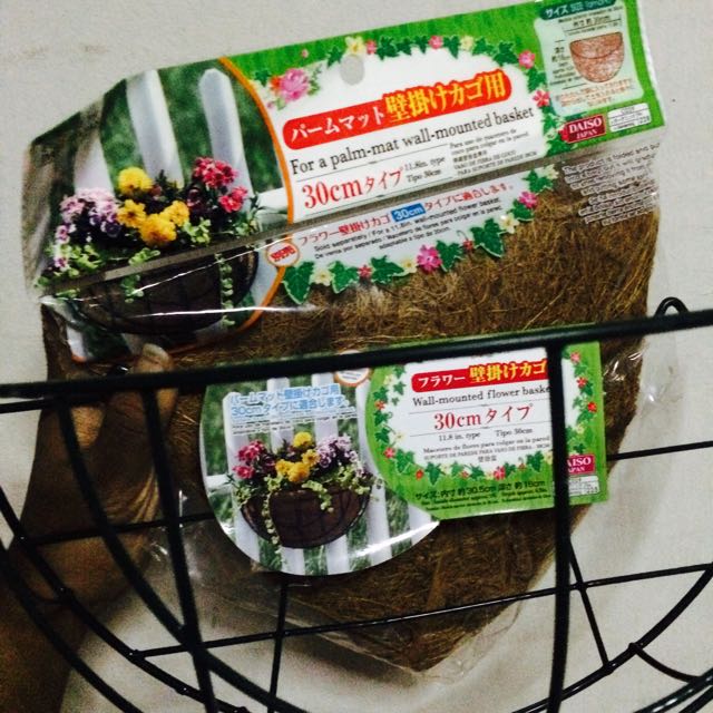 Daiso Hanging Flower Pot Thing, Furniture & Home Living, Gardening ...