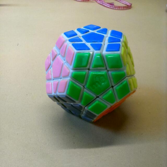 Tiled Megaminx (MF8, Rubik Cube), Hobbies & Toys, Toys & Games on Carousell