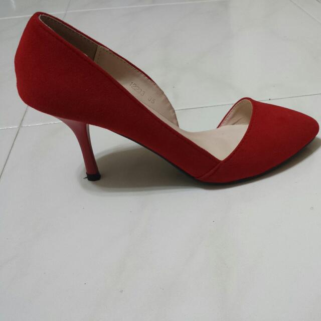 (PENDING)Bright Red Velvet Pointy High Heels, Women's Fashion, Footwear ...
