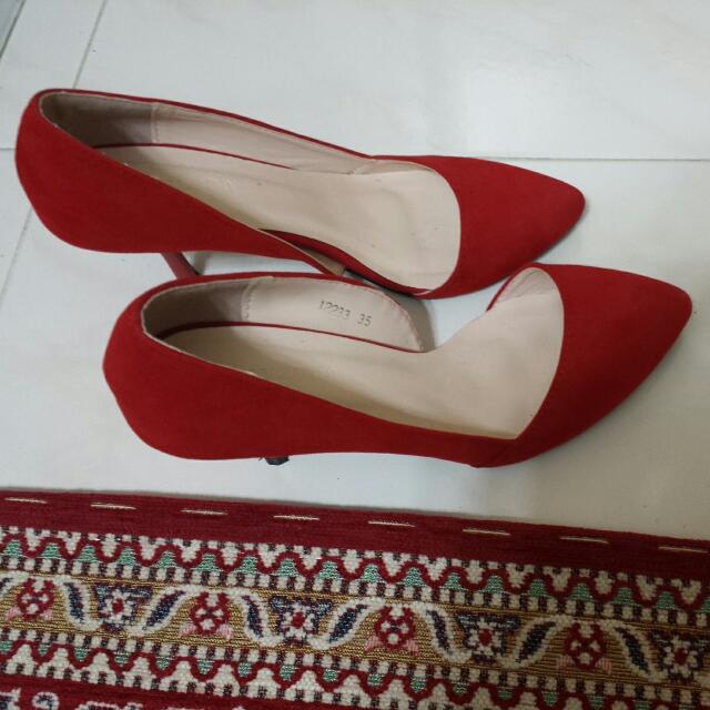 (PENDING)Bright Red Velvet Pointy High Heels, Women's Fashion, Footwear ...
