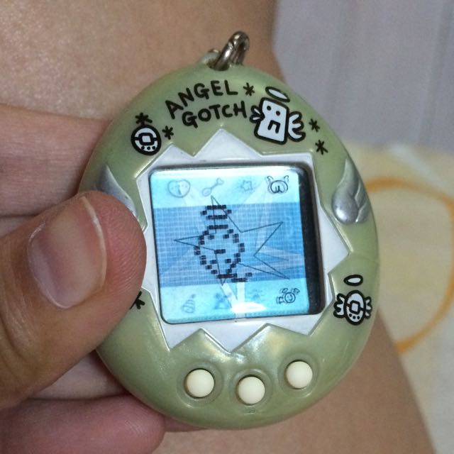 Tamagotchi "Angelgotchi" by Bandai 1997, Hobbies & Toys, Toys & Games ...