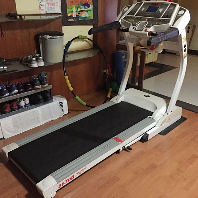 FOLDABLE WHITE TREADMILL, Sports Equipment, Exercise & Fitness, Cardio ...