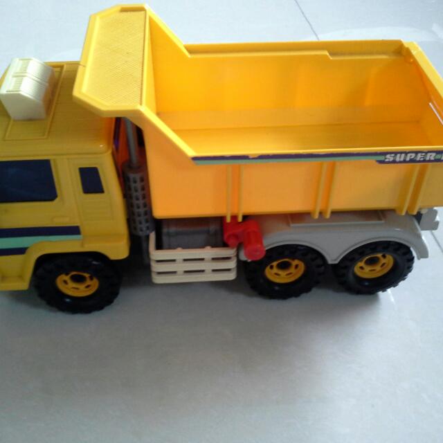 Toy Lorry , Hobbies & Toys, Toys & Games on Carousell