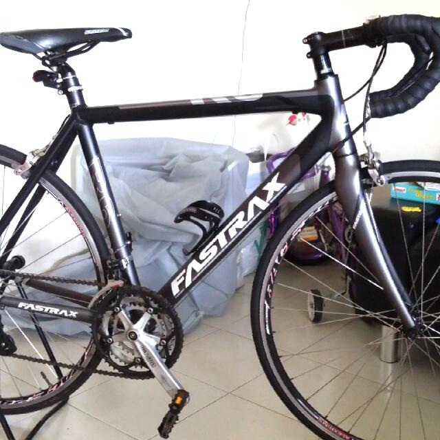 Fastrax Road Bike , Sports Equipment, Bicycles & Parts, Bicycles on ...
