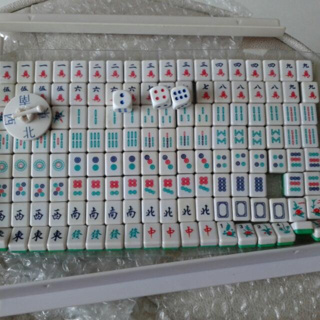 Mini Mahjong Set, Hobbies & Toys, Toys & Games on Carousell