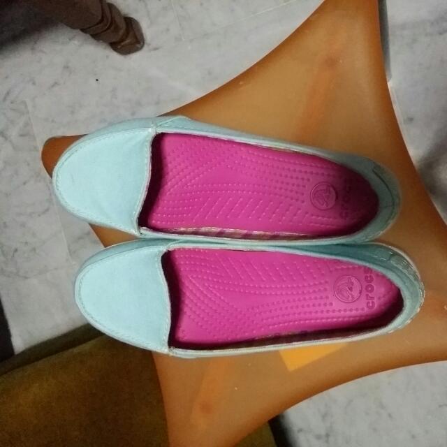 Authentic Crocs Shoes , Women's Fashion, Footwear, Flipflops and Slides ...