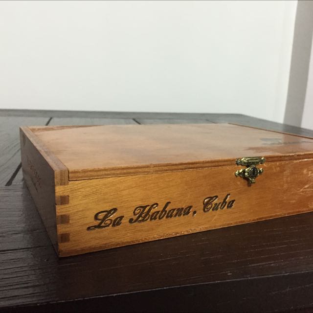 Cohiba Empty Cuban Cigar Box - 25 Esplendidos, Everything Else on Carousell