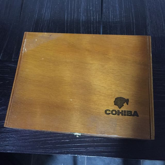 Cohiba Empty Cuban Cigar Box - 25 Esplendidos, Everything Else on Carousell