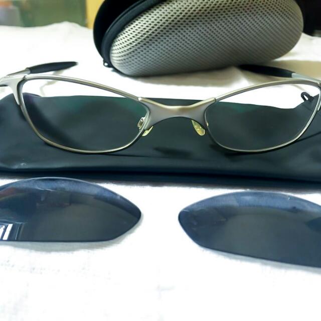 Oakley Wiretap - Silver, Men's Fashion, Watches & Accessories ...