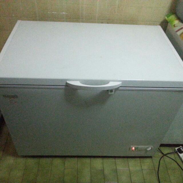 oceano 328 litres chest freezer , TV & Home Appliances, Kitchen ...