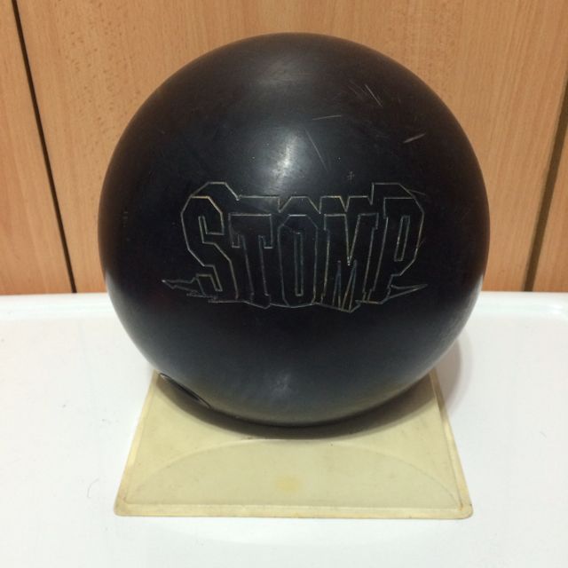 Track Stomp Bowling Ball, Sports Equipment, Sports & Games, Billiards ...