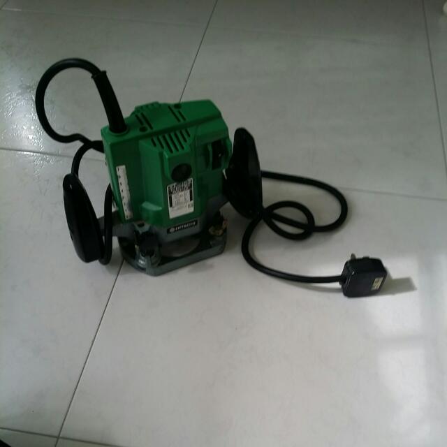 Hitachi Electric Router, Furniture & Home Living, Home Improvement ...