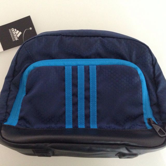 Adidas Wash Kit, Men's Fashion, Activewear on Carousell