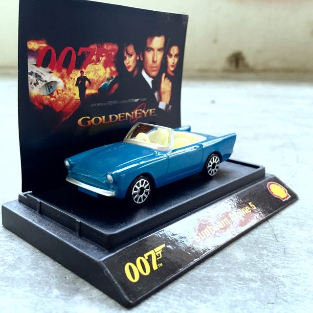 James Bond 007 Collectible, Hobbies & Toys, Memorabilia & Collectibles ...