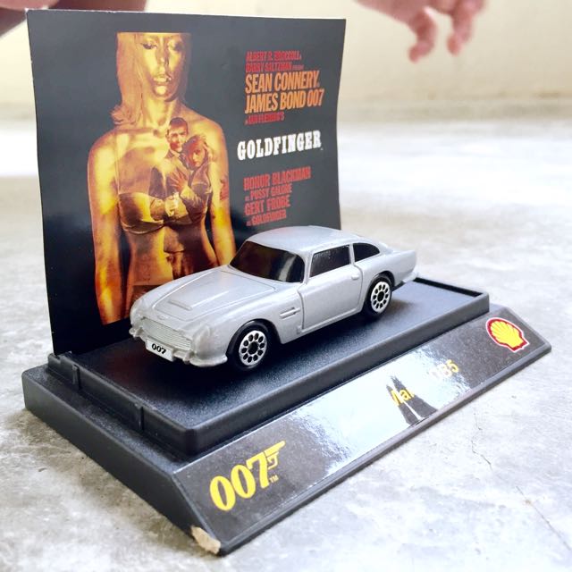 James Bond 007 Collectible, Hobbies & Toys, Memorabilia & Collectibles ...
