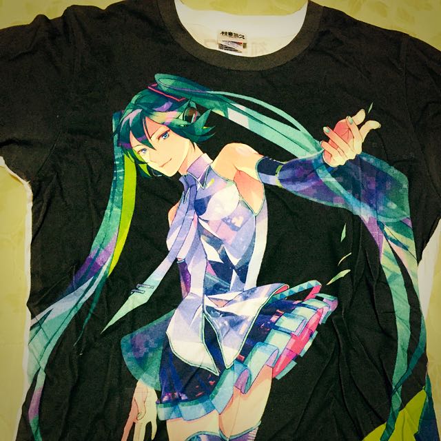 Brand New Hatsune Miku Tshirt, Hobbies & Toys, Memorabilia ...