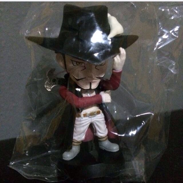 Dracule Mihawk One Piece Gashapon/Gachapon, Hobbies & Toys, Toys ...